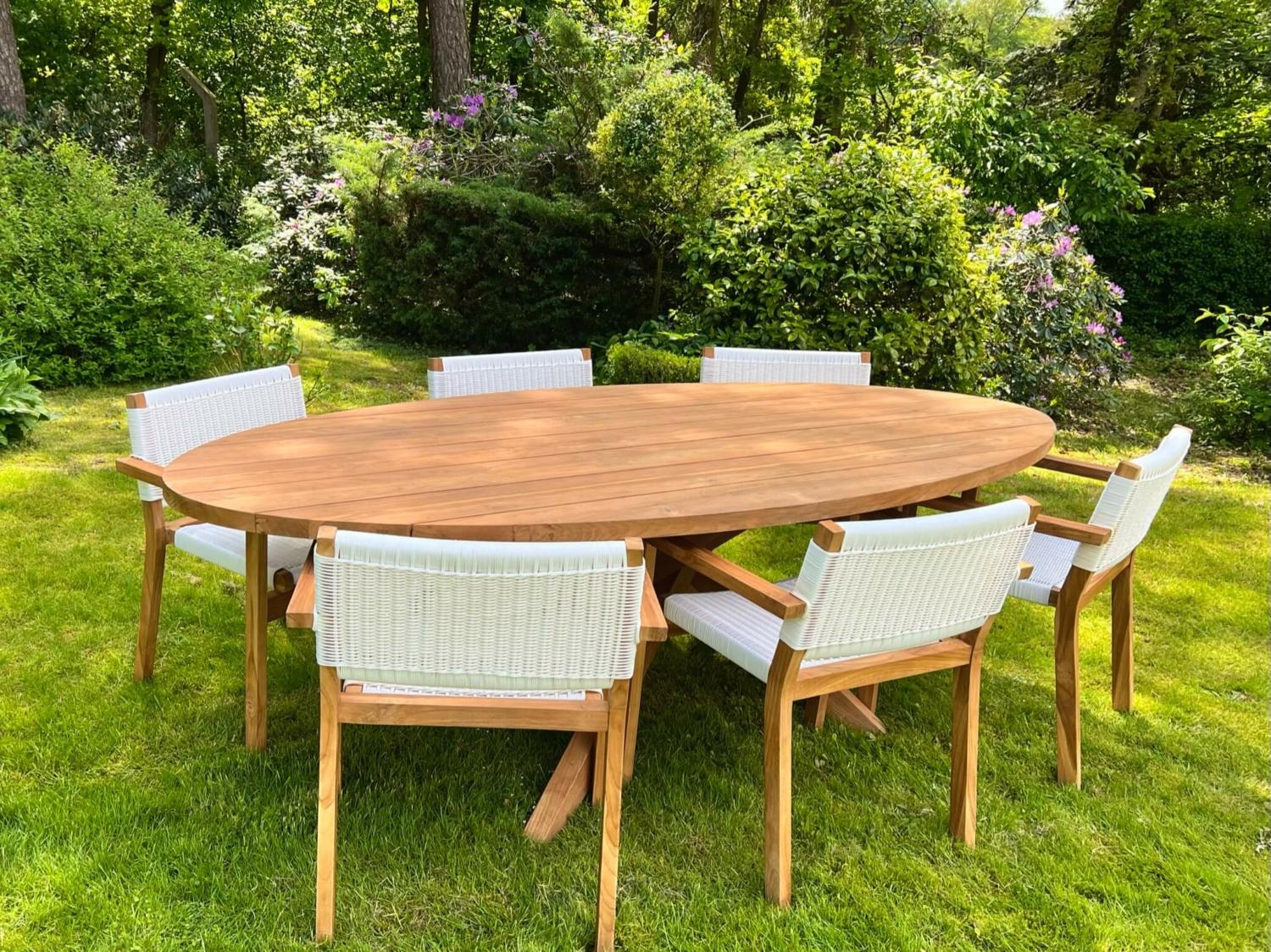 Ovale tuintafel met kruispoot - Indoteak